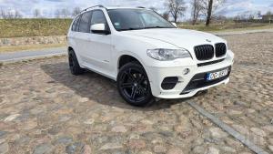 Balts BMW X5 2012 Daugavpils, ar dzinēja tilpumu 3.00 L un nobraukumu 233 tūkst. km par 13000 €, foto 4 vietnē AUTOMOTO.COM.LV