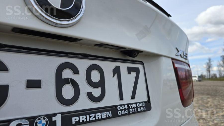 Balts BMW X5 2012 Daugavpils, ar dzinēja tilpumu 3.00 L un nobraukumu 233 tūkst. km par 13000 €, foto 7 vietnē AUTOMOTO.COM.LV
