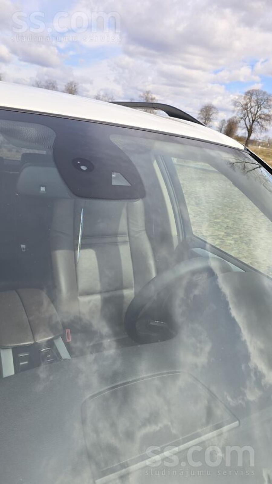 Balts BMW X5 2012 Daugavpils, ar dzinēja tilpumu 3.00 L un nobraukumu 233 tūkst. km par 13000 €, foto 8 vietnē AUTOMOTO.COM.LV