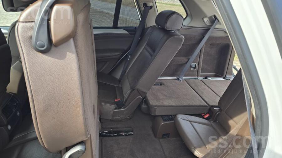 Balts BMW X5 2012 Daugavpils, ar dzinēja tilpumu 3.00 L un nobraukumu 233 tūkst. km par 13000 €, foto 13 vietnē AUTOMOTO.COM.LV