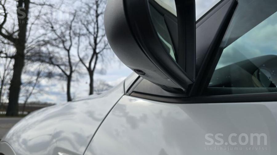 Balts BMW X5 2012 Daugavpils, ar dzinēja tilpumu 3.00 L un nobraukumu 233 tūkst. km par 13000 €, foto 17 vietnē AUTOMOTO.COM.LV