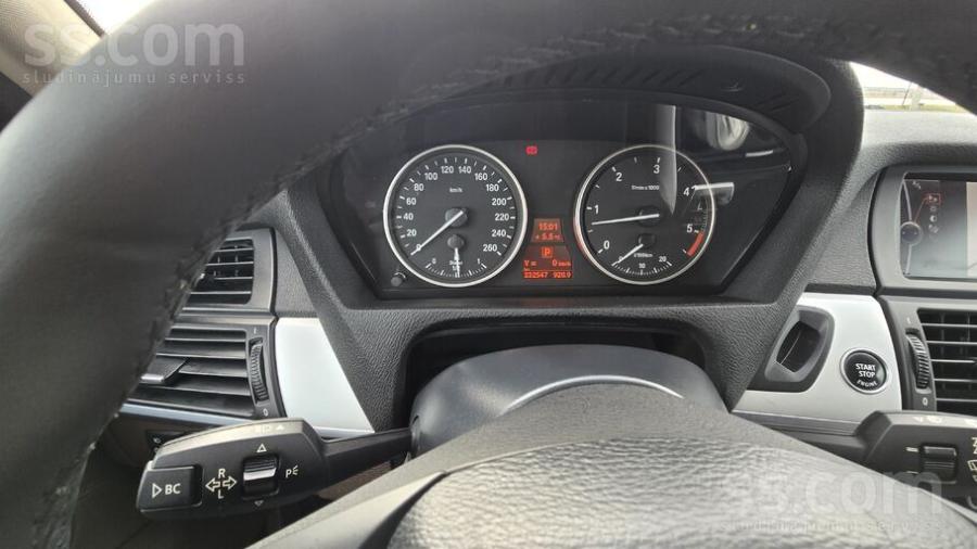 Balts BMW X5 2012 Daugavpils, ar dzinēja tilpumu 3.00 L un nobraukumu 233 tūkst. km par 13000 €, foto 25 vietnē AUTOMOTO.COM.LV