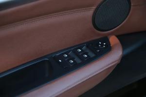 Balts BMW X5 2012 Rīga, ar dzinēja tilpumu 3.00 L un nobraukumu 276 tūkst. km par 12390 €, foto 9 vietnē AUTOMOTO.COM.LV
