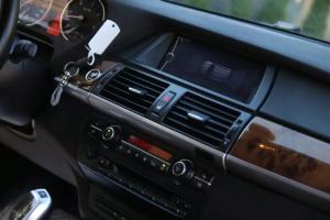Balts BMW X5 2012 Rīga, ar dzinēja tilpumu 3.00 L un nobraukumu 276 tūkst. km par 12390 €, foto 13 vietnē AUTOMOTO.COM.LV