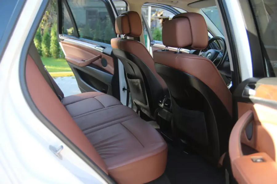Balts BMW X5 2012 Rīga, ar dzinēja tilpumu 3.00 L un nobraukumu 276 tūkst. km par 12390 €, foto 17 vietnē AUTOMOTO.COM.LV