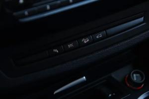 Balts BMW X5 2012 Rīga, ar dzinēja tilpumu 3.00 L un nobraukumu 276 tūkst. km par 12390 €, foto 26 vietnē AUTOMOTO.COM.LV