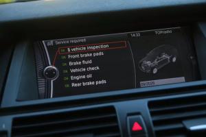 Balts BMW X5 2012 Rīga, ar dzinēja tilpumu 3.00 L un nobraukumu 276 tūkst. km par 12390 €, foto 27 vietnē AUTOMOTO.COM.LV