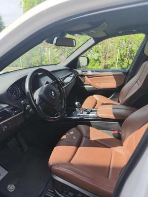 Balts BMW X5 2012 Marijampole, ar dzinēja tilpumu 2.99 L un nobraukumu 343 tūkst. km par 16500 €, foto 12 vietnē AUTOMOTO.COM.LV