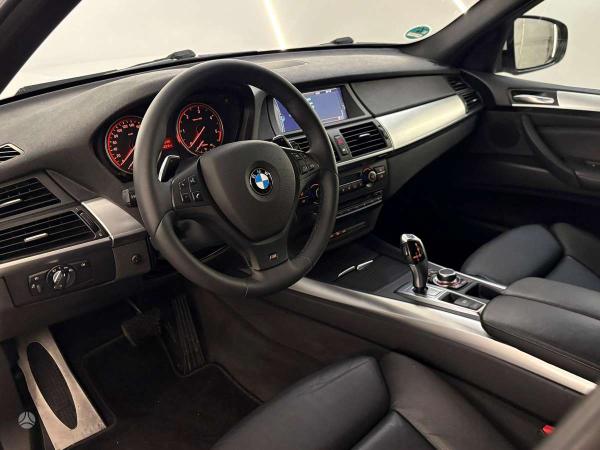 Balts BMW X5 2012 Marijampole, ar dzinēja tilpumu 2.99 L un nobraukumu 306 tūkst. km par 11850 €, foto 2 vietnē AUTOMOTO.COM.LV