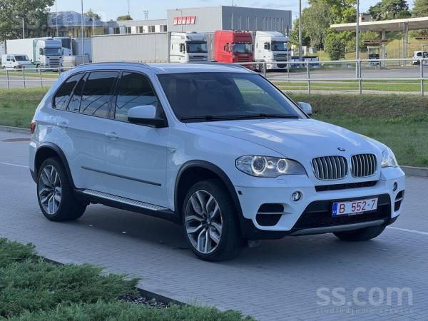 White BMW X5 2012 in Rezekne, with an engine capacity of 3.00 L and mileage of 210 thousand km for 15990 €, photo 3 on AUTOMOTO.COM.LV