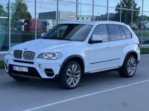 White BMW X5 2012 in Rezekne, with an engine capacity of 3.00 L and mileage of 210 thousand km for 15990 €, photo 3 on AUTOMOTO.COM.LV