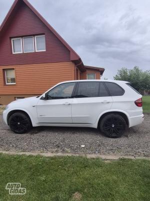 White BMW X5 2012 in Marijampole, with an engine capacity of 3.00 L and mileage of 347 thousand km for 13999 €, photo 3 on AUTOMOTO.COM.LV