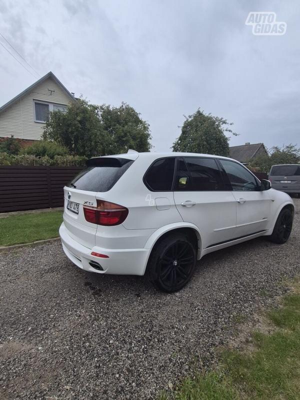 Balts BMW X5 2012 Marijampole, ar dzinēja tilpumu 3.00 L un nobraukumu 347 tūkst. km par 13999 €, foto 5 vietnē AUTOMOTO.COM.LV