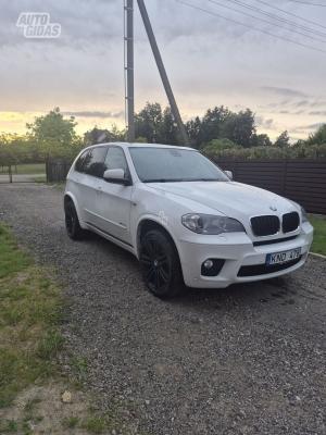 White BMW X5 2012 in Marijampole, with an engine capacity of 3.00 L and mileage of 347 thousand km for 13999 €, photo 10 on AUTOMOTO.COM.LV