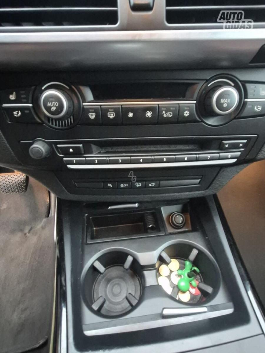White BMW X5 2012 in Marijampole, with an engine capacity of 3.00 L and mileage of 347 thousand km for 13999 €, photo 19 on AUTOMOTO.COM.LV