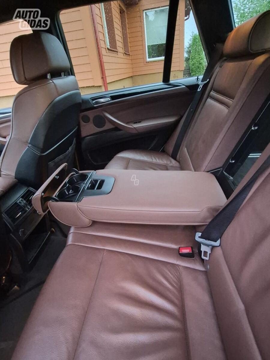 White BMW X5 2012 in Marijampole, with an engine capacity of 3.00 L and mileage of 347 thousand km for 13999 €, photo 20 on AUTOMOTO.COM.LV