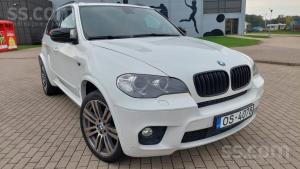 Balts BMW X5 2012 Rīga, ar dzinēja tilpumu 3.00 L un nobraukumu 299 tūkst. km par 13900 €, foto  vietnē AUTOMOTO.COM.LV