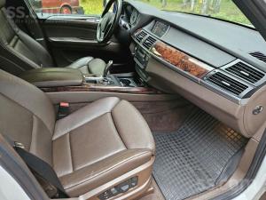 Balts BMW X5 2012 Rīga, ar dzinēja tilpumu 3.00 L un nobraukumu 374 tūkst. km par 9700 €, foto 8 vietnē AUTOMOTO.COM.LV