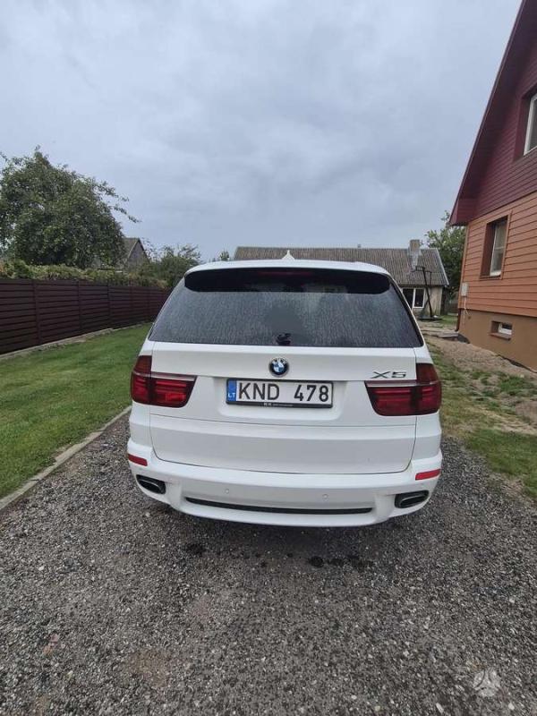 Balts BMW X5 2012 Marijampole, ar dzinēja tilpumu 2.99 L un nobraukumu 348 tūkst. km par 12750 €, foto 6 vietnē AUTOMOTO.COM.LV