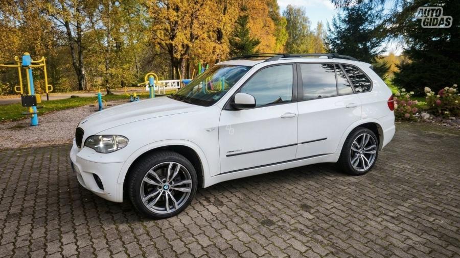 Balts BMW X5 2012 Tauragė, ar dzinēja tilpumu 3.00 L un nobraukumu 332 tūkst. km par 6200 €, foto 1 vietnē AUTOMOTO.COM.LV