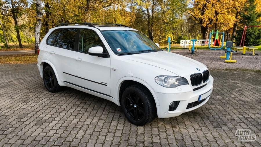 Balts BMW X5 2012 Tauragė, ar dzinēja tilpumu 3.00 L un nobraukumu 332 tūkst. km par 6200 €, foto 3 vietnē AUTOMOTO.COM.LV