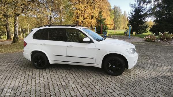 White BMW X5 2012 in Taurage, with an engine capacity of 3.00 L and mileage of 332 thousand km for 6200 €, photo 7 on AUTOMOTO.COM.LV