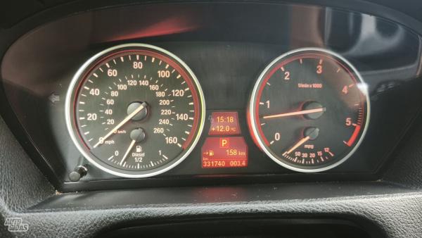 White BMW X5 2012 in Taurage, with an engine capacity of 3.00 L and mileage of 332 thousand km for 6200 €, photo 11 on AUTOMOTO.COM.LV