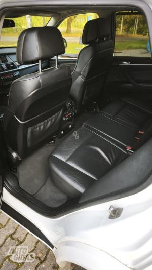 Balts BMW X5 2012 Tauragė, ar dzinēja tilpumu 3.00 L un nobraukumu 332 tūkst. km par 6200 €, foto 13 vietnē AUTOMOTO.COM.LV