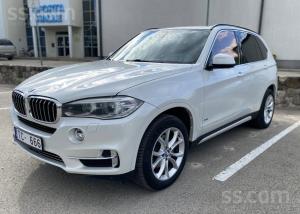 White BMW X5 2013 in Valmiera, with an engine capacity of 3.00 L and mileage of 251 thousand km for 18150 €, photo 7 on AUTOMOTO.COM.LV