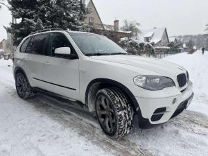 White BMW X5 2013 in Kaunas, with an engine capacity of 2.99 L and mileage of 256 thousand km for 10700 €, photo 4 on AUTOMOTO.COM.LV