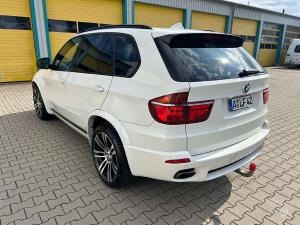 Balts BMW X5 2013 Marijampole, ar dzinēja tilpumu 2.99 L un nobraukumu 330 tūkst. km par 9500 €, foto 3 vietnē AUTOMOTO.COM.LV