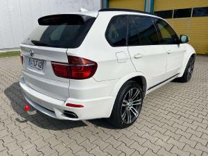 Balts BMW X5 2013 Marijampole, ar dzinēja tilpumu 2.99 L un nobraukumu 330 tūkst. km par 9500 €, foto 5 vietnē AUTOMOTO.COM.LV