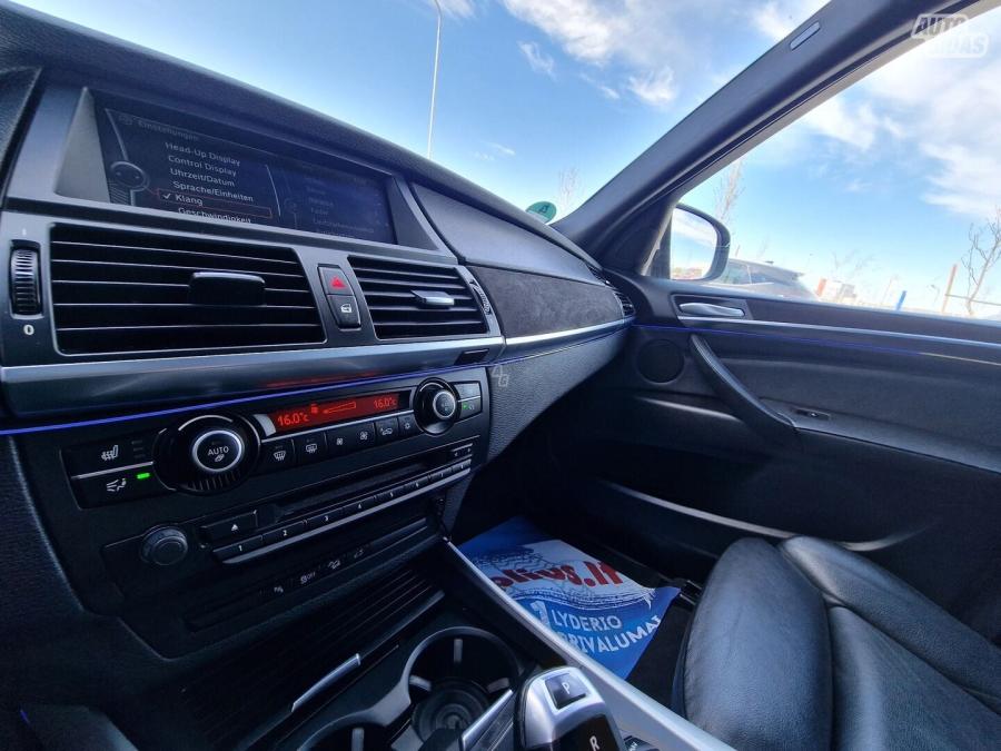 Balts BMW X5 2013 Viļņa, ar dzinēja tilpumu 3.00 L un nobraukumu 278 tūkst. km par 12899 €, foto 15 vietnē AUTOMOTO.COM.LV