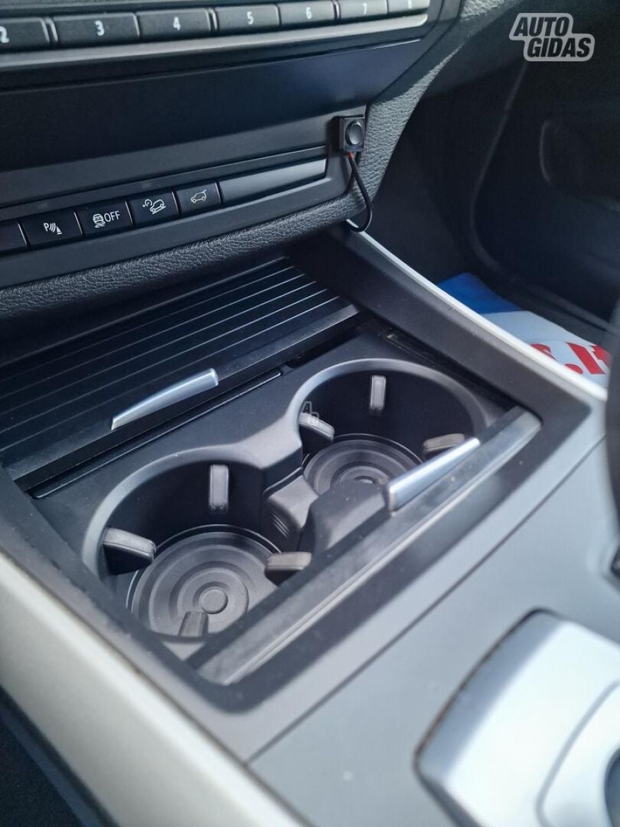 Balts BMW X5 2013 Viļņa, ar dzinēja tilpumu 3.00 L un nobraukumu 278 tūkst. km par 12899 €, foto 16 vietnē AUTOMOTO.COM.LV
