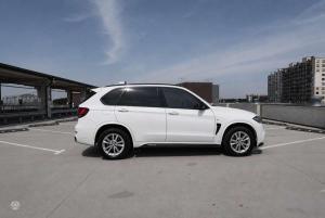 Balts BMW X5 2013 Viļņa, ar dzinēja tilpumu 2.99 L un nobraukumu 403 tūkst. km par 16000 €, foto 5 vietnē AUTOMOTO.COM.LV