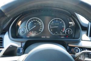 Balts BMW X5 2013 Viļņa, ar dzinēja tilpumu 2.99 L un nobraukumu 403 tūkst. km par 16000 €, foto 18 vietnē AUTOMOTO.COM.LV