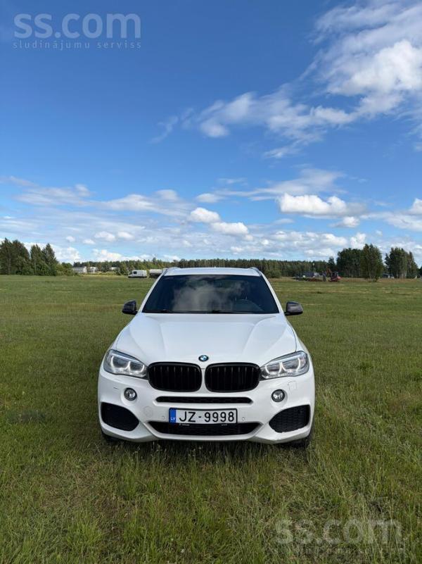 Balts BMW X5 2013 Rīga, ar dzinēja tilpumu 3.00 L un nobraukumu 267 tūkst. km par 15200 €, foto 4 vietnē AUTOMOTO.COM.LV
