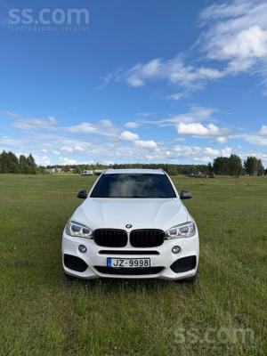 Белый БМВ Х5 2013 в Рига, объемом двигателя 3.00 л и пробегом 267 тыс. км за 15200 €, фото 5 на AUTOMOTO.COM.LV