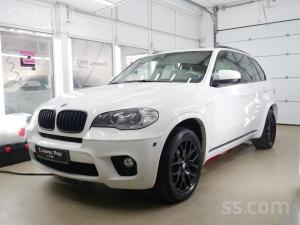 White BMW X5 2013 in Riga, with an engine capacity of 3.00 L and mileage of 125 thousand km for 19500 €, photo  on AUTOMOTO.COM.LV