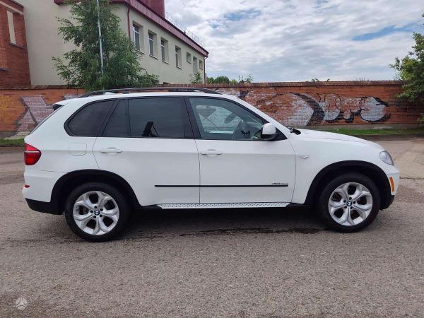 Balts BMW X5 2013 Šauļi, ar dzinēja tilpumu 3.50 L un nobraukumu 401 tūkst. km par 9200 €, foto 7 vietnē AUTOMOTO.COM.LV
