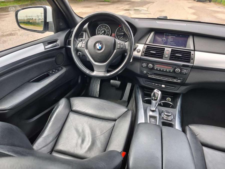 Balts BMW X5 2013 Šauļi, ar dzinēja tilpumu 3.50 L un nobraukumu 401 tūkst. km par 9200 €, foto 11 vietnē AUTOMOTO.COM.LV