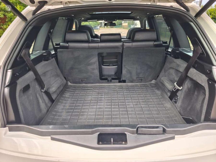 Balts BMW X5 2013 Šauļi, ar dzinēja tilpumu 3.50 L un nobraukumu 401 tūkst. km par 9200 €, foto 16 vietnē AUTOMOTO.COM.LV