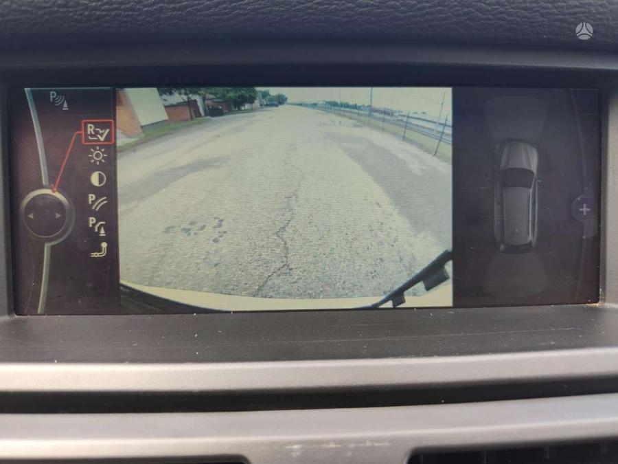 Balts BMW X5 2013 Šauļi, ar dzinēja tilpumu 3.50 L un nobraukumu 401 tūkst. km par 9200 €, foto 18 vietnē AUTOMOTO.COM.LV