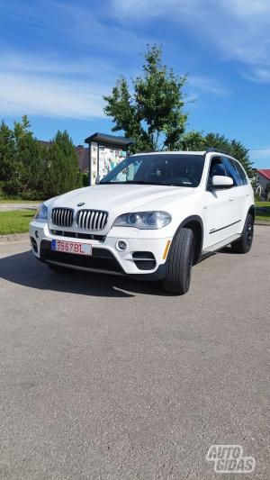 Balts BMW X5 2013 Šauļi, ar dzinēja tilpumu 3.00 L un nobraukumu 172 tūkst. km par 12400 €, foto  vietnē AUTOMOTO.COM.LV