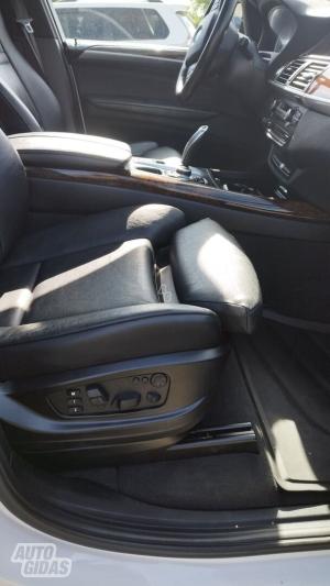 Balts BMW X5 2013 Šauļi, ar dzinēja tilpumu 3.00 L un nobraukumu 172 tūkst. km par 12400 €, foto 28 vietnē AUTOMOTO.COM.LV