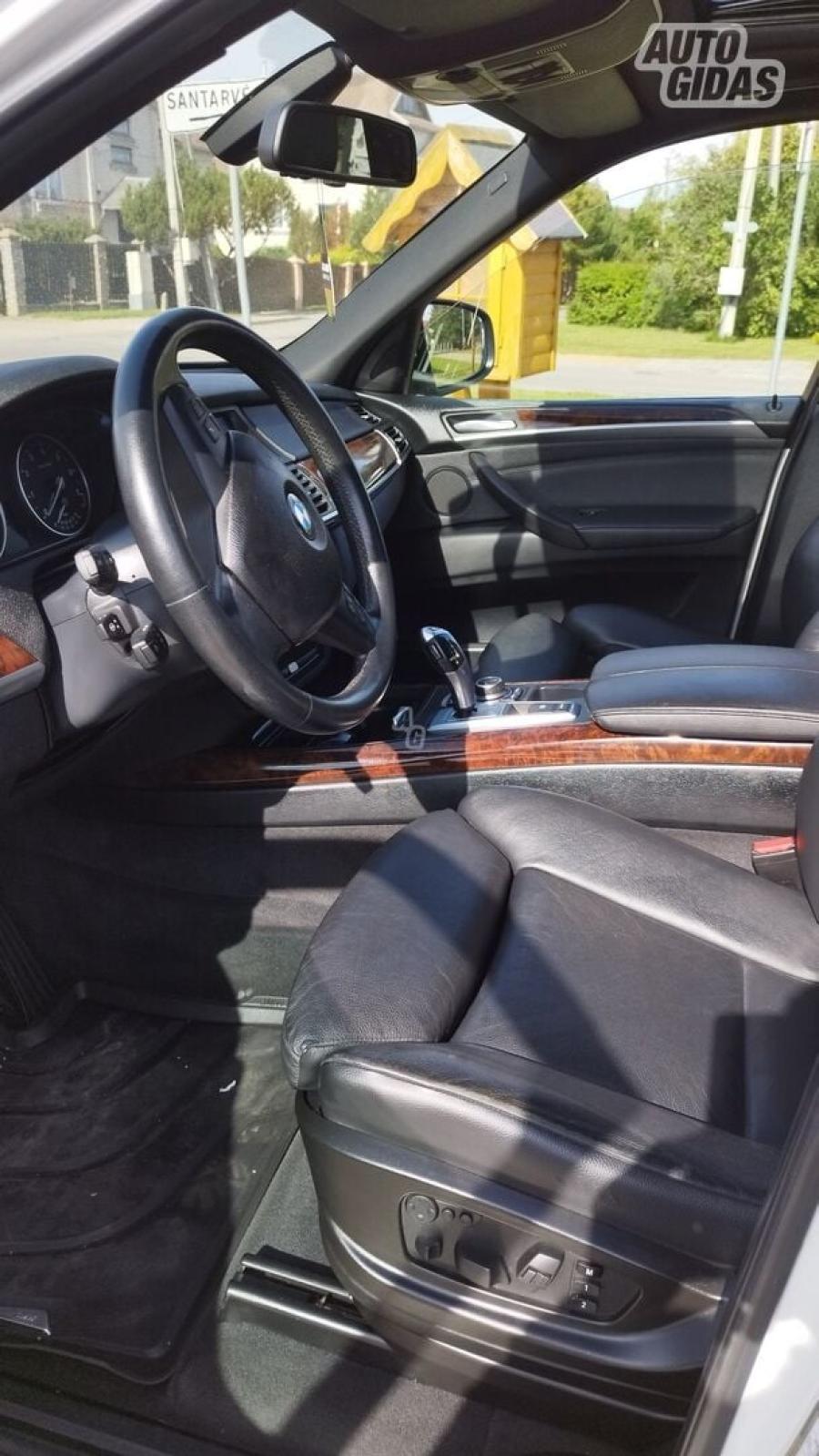 Balts BMW X5 2013 Šauļi, ar dzinēja tilpumu 3.00 L un nobraukumu 172 tūkst. km par 12400 €, foto 30 vietnē AUTOMOTO.COM.LV