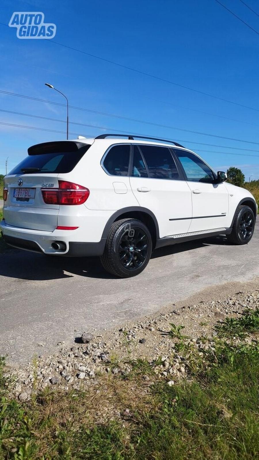 Balts BMW X5 2013 Šauļi, ar dzinēja tilpumu 3.00 L un nobraukumu 172 tūkst. km par 12400 €, foto 35 vietnē AUTOMOTO.COM.LV