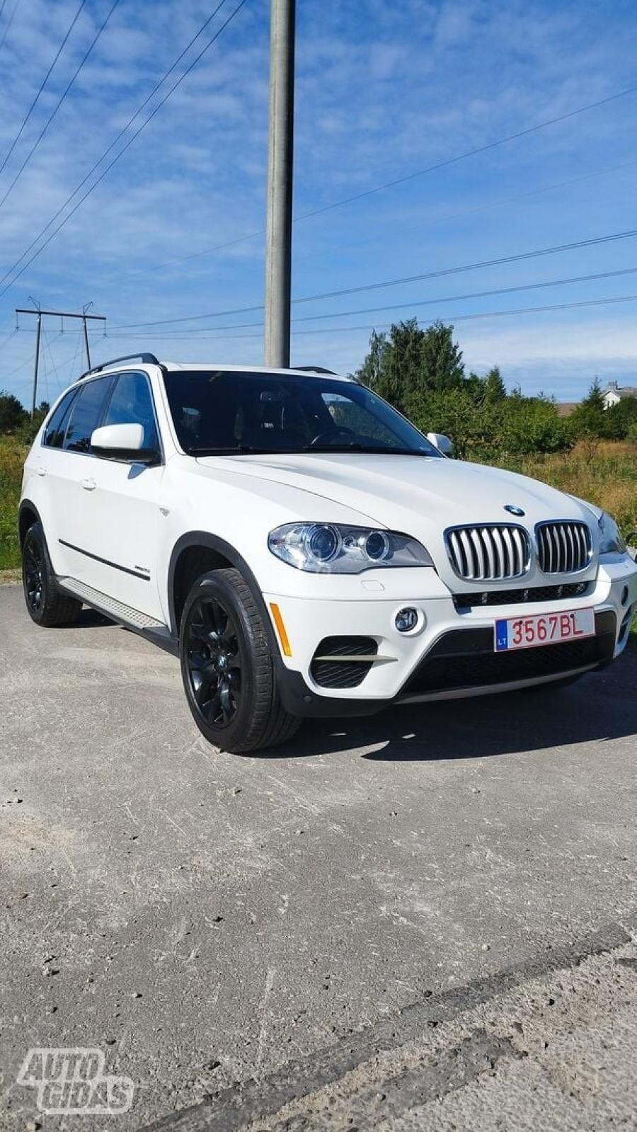 Balts BMW X5 2013 Šauļi, ar dzinēja tilpumu 3.00 L un nobraukumu 172 tūkst. km par 12400 €, foto 36 vietnē AUTOMOTO.COM.LV