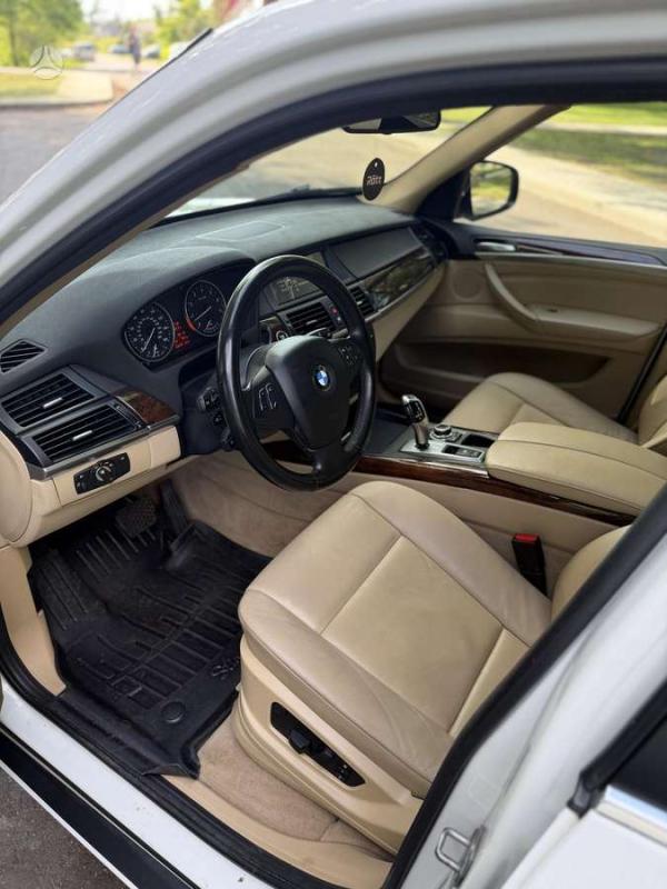 Balts BMW X5 2013 Kauņa, ar dzinēja tilpumu 2.98 L un nobraukumu 249 tūkst. km par 6450 €, foto 6 vietnē AUTOMOTO.COM.LV
