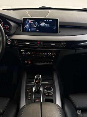 Balts BMW X5 2013 Marijampole, ar dzinēja tilpumu 2.99 L un nobraukumu 235 tūkst. km par 19500 €, foto 22 vietnē AUTOMOTO.COM.LV
